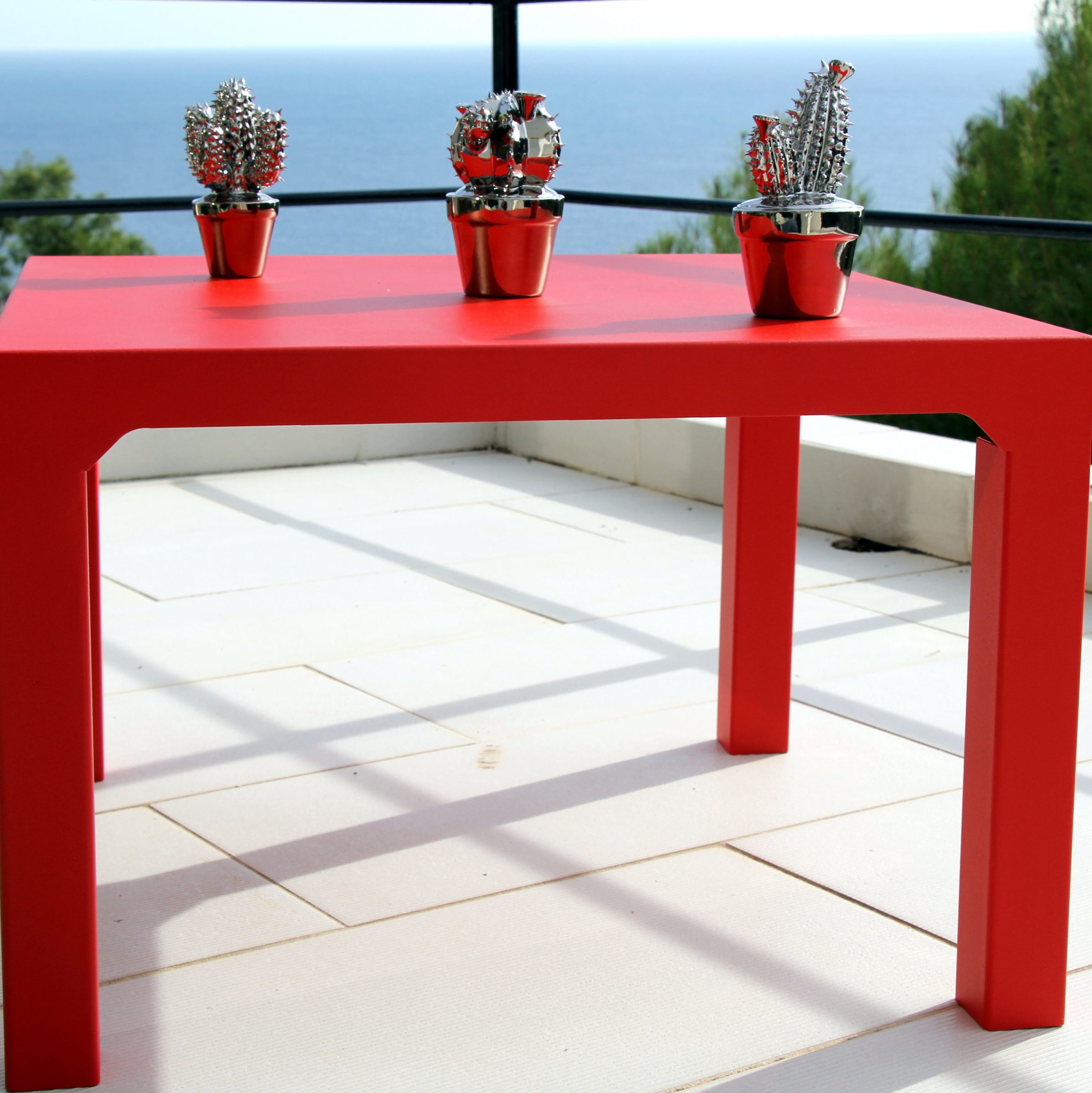 Mobilier design en métal sur mesure
